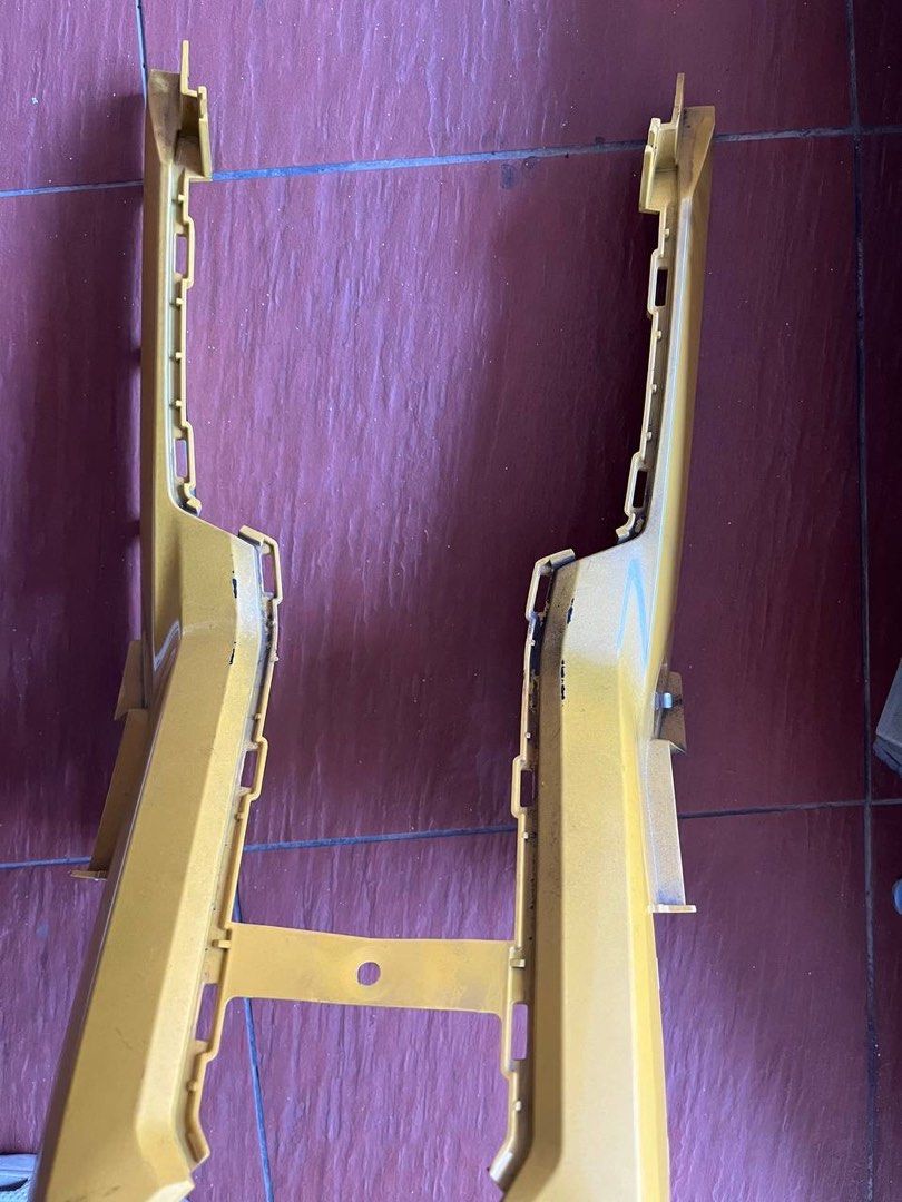 Ori Motor(OM) Y15 Sniper V2 Yellow Coverset, Motorcycles, Motorcycle ...