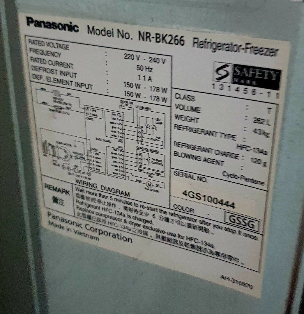 Panasonic 265L Fridge-Freezer, TV & Home Appliances, Kitchen Appliances, Refrigerators ...