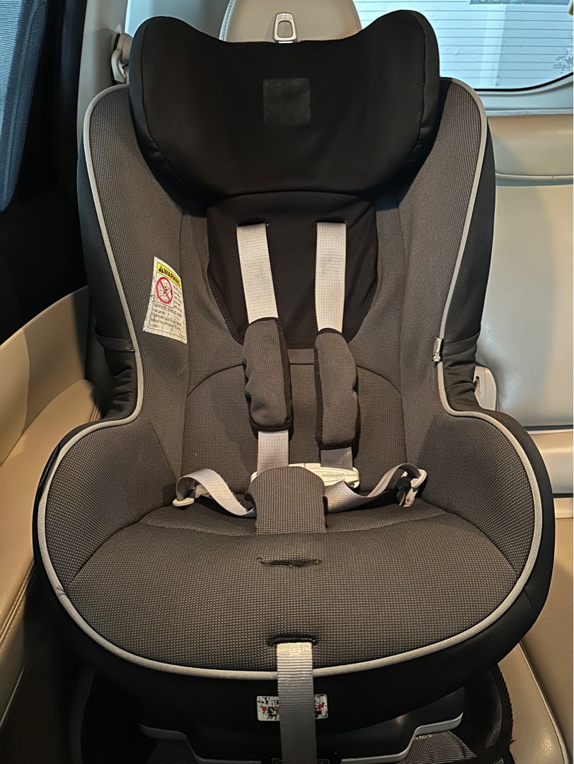 Peg Perego Primo Viaggio convertible car seat, Babies & Kids, Going Out ...