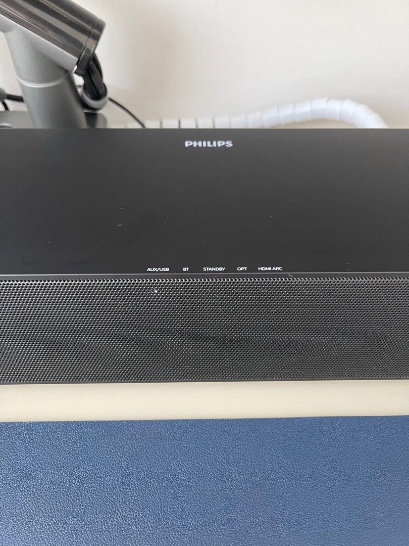 Philips TAB5706/98 2.1Ch 200W lSoundbar With Built-in Subwoofer under ...