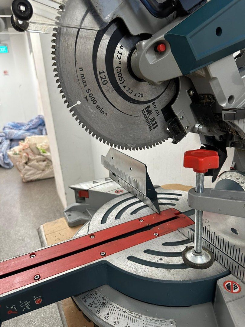 Preloved Bosch GCM 12 GDL circular / mitre saw (self collect ...