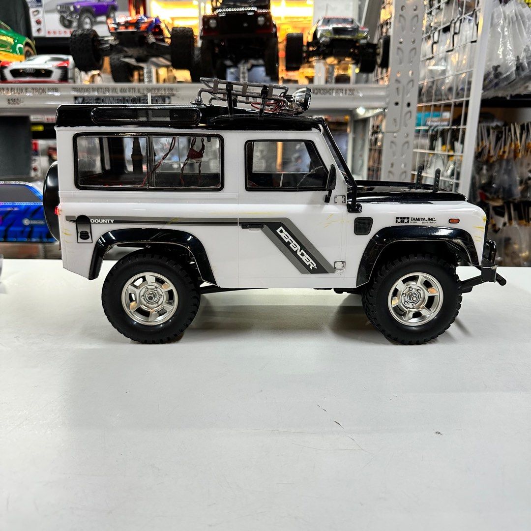 [PRE-OWNED] TAMIYA CC02 LAND ROVER DEFENDER D90 RTR W FUTABA 3PKA TXRX ...
