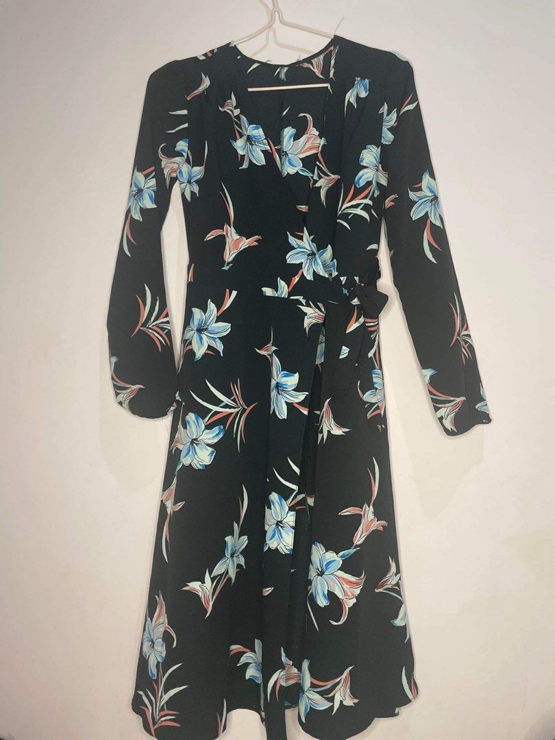 Primark Floral Wrap Dress, Women's Fashion, Dresses & Sets, Dresses on ...
