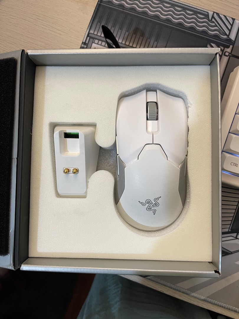 RAZER VIPER ULTIMATE MERCURY WHITE on Carousell