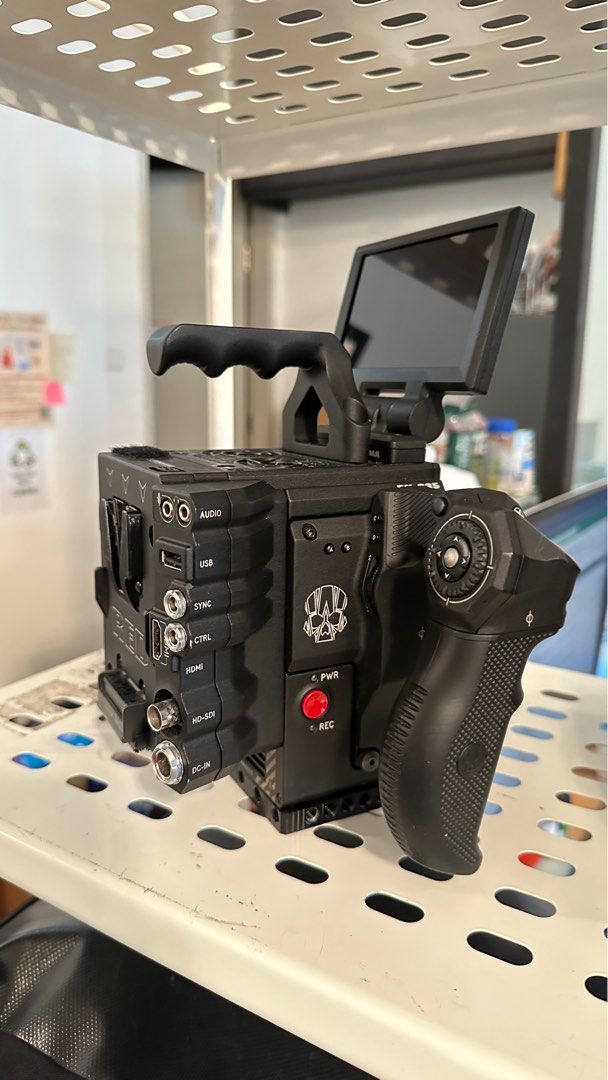Red Gemini 5K DSMC2, Photography, Video Cameras on Carousell