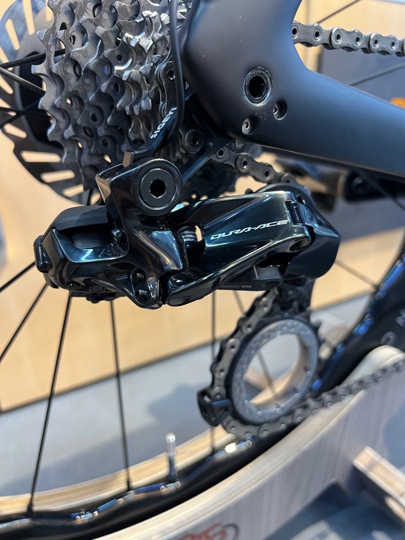 [RIS] Trek Madone SLR Gen 7 w/ Dura-Ace Di2 R9270 & PCW Wake 6560 ...