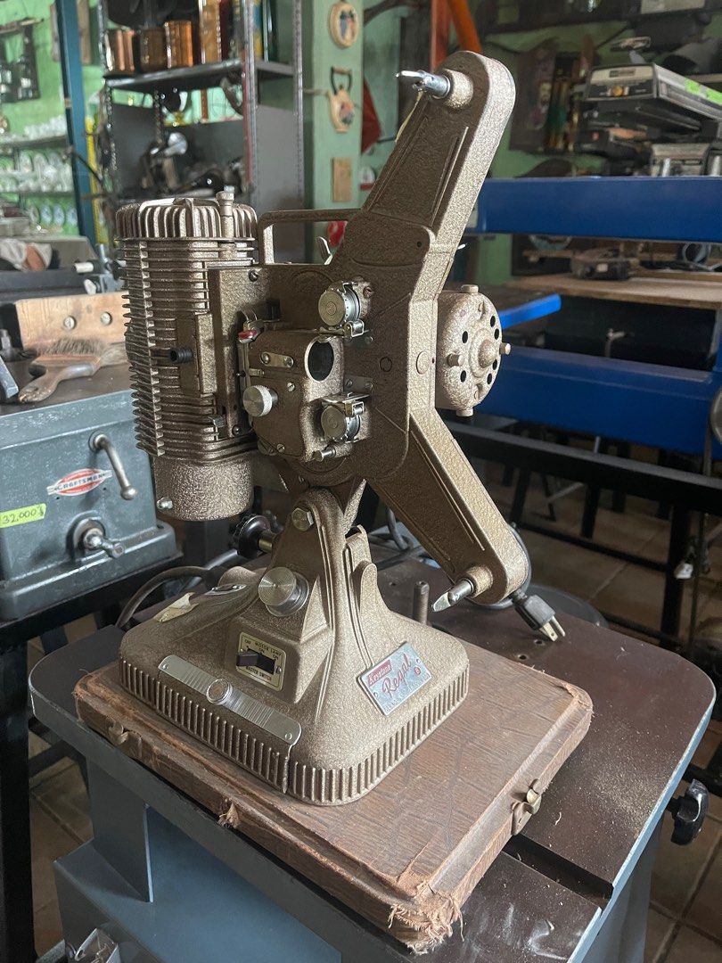 Sale 1953 Vintage Film Projector Regal Keystone working No film ...