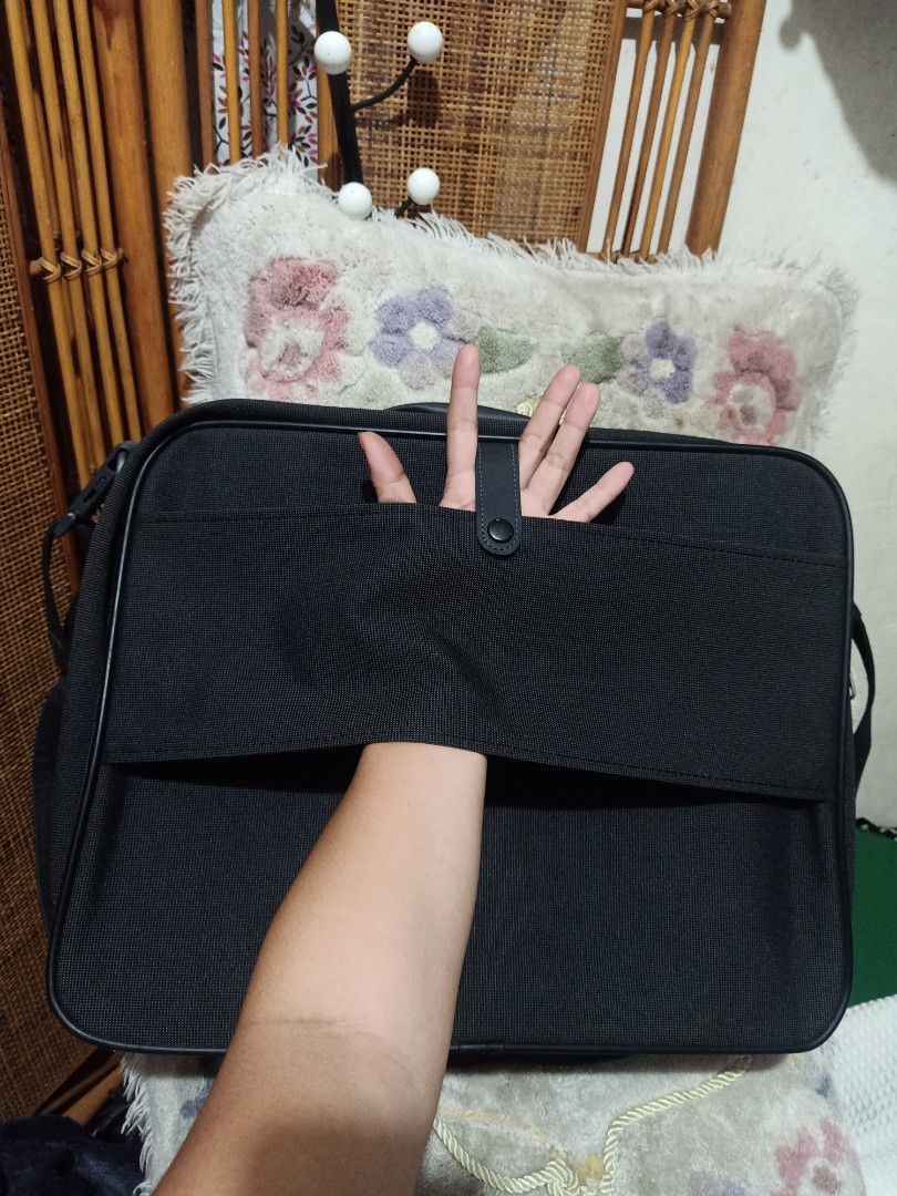 Samsonite....lagguage bag, Women's Fashion, Bags & Wallets, Cross-body ...