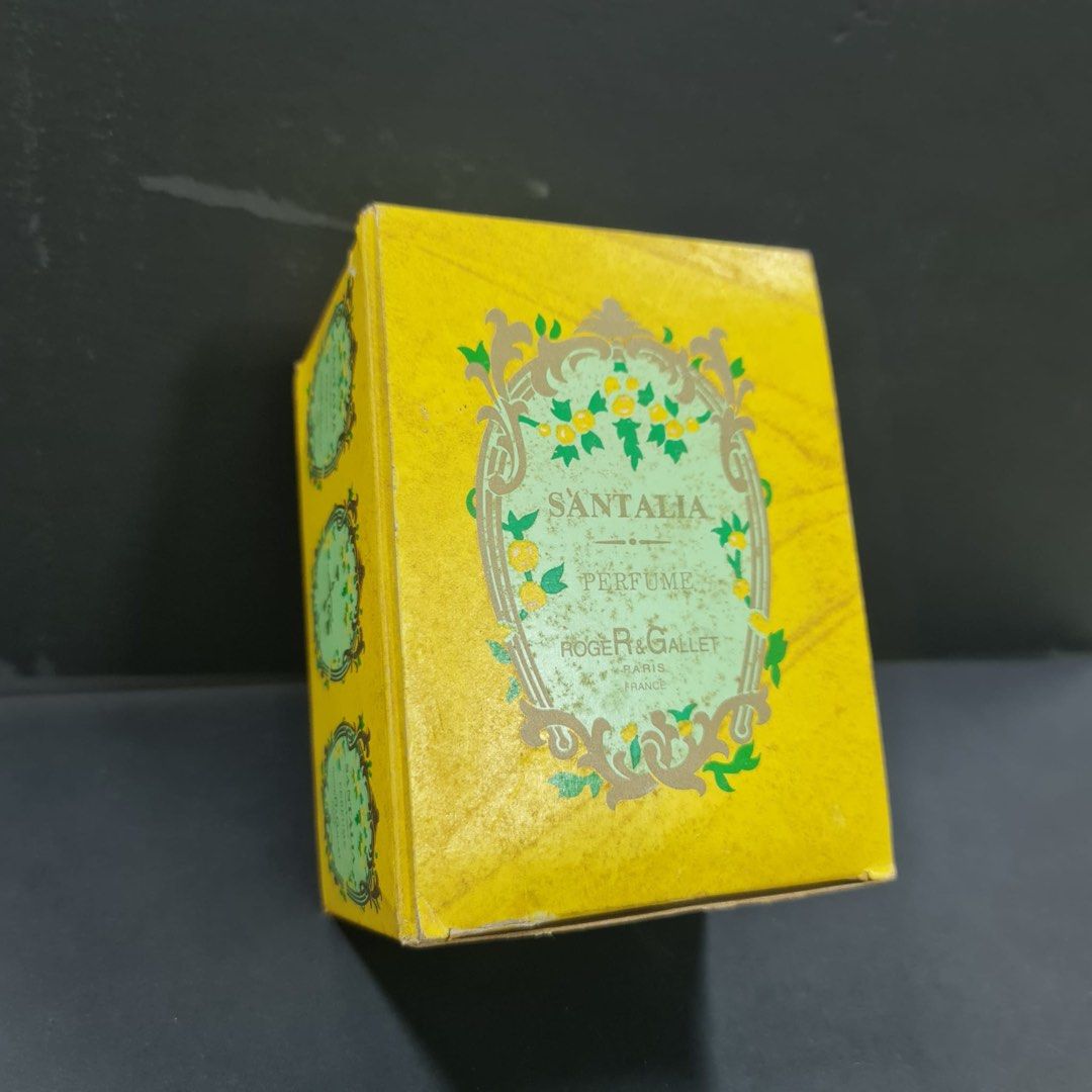 Santalia Original perfume, popular with peranakan community, Beauty ...