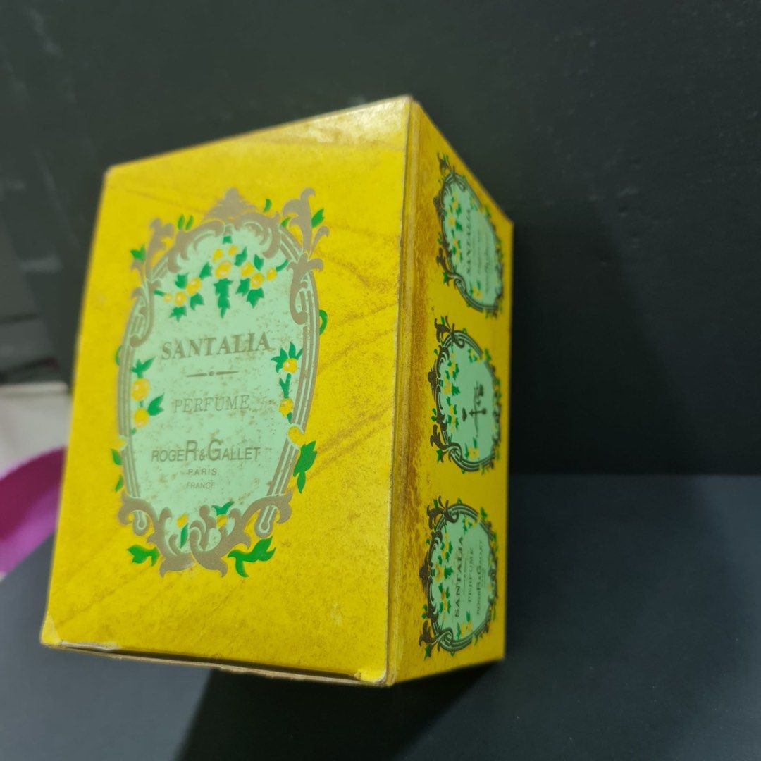 Santalia Original perfume, popular with peranakan community, Beauty ...