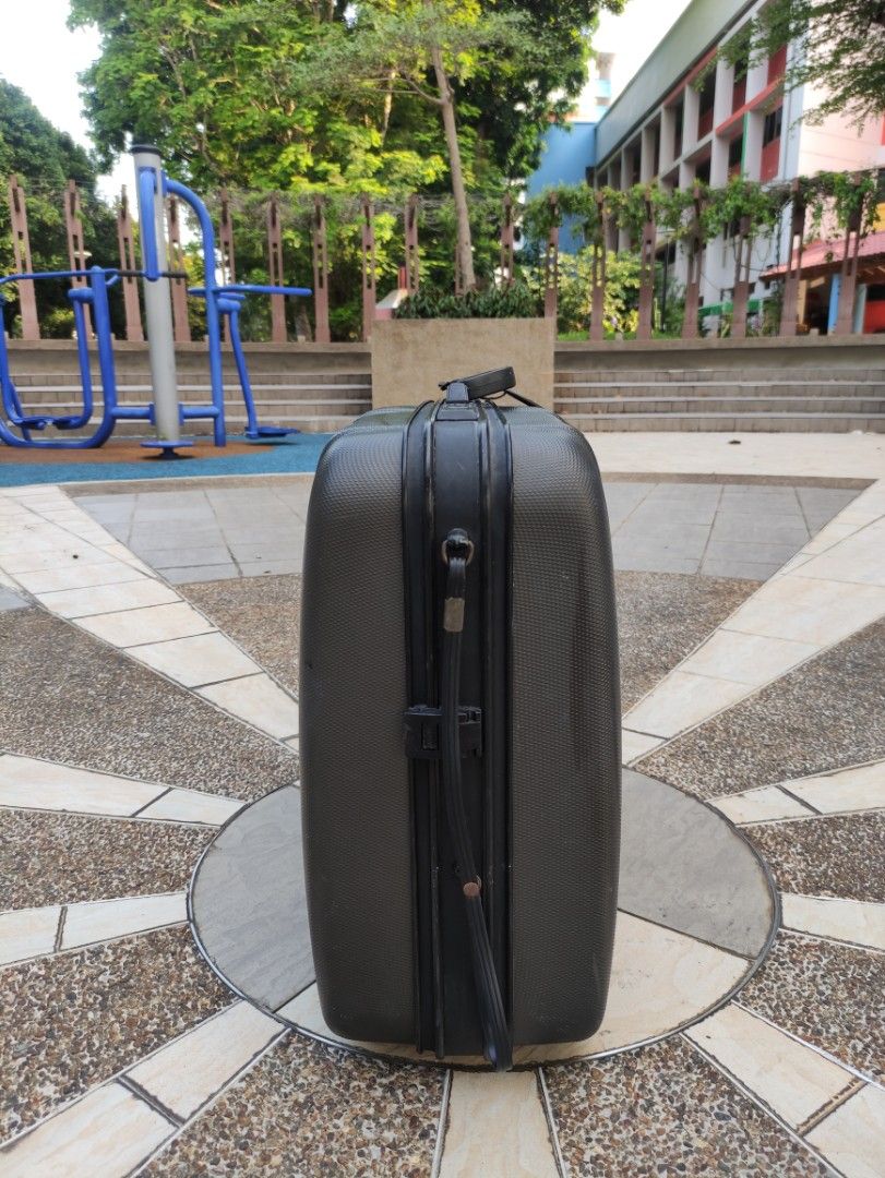 Satchi Club 4 Roller Wheels 25 Inches Vintage Luggage, Hobbies & Toys ...