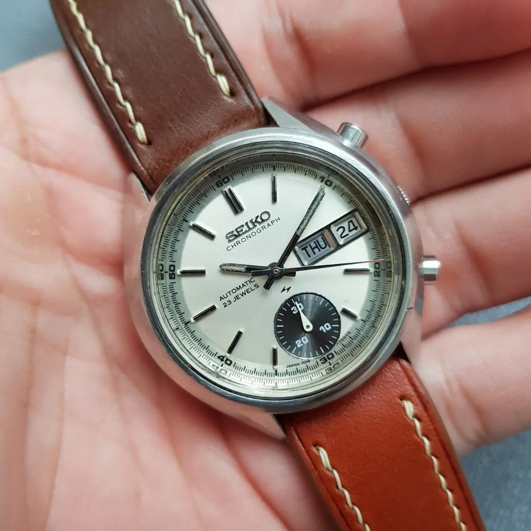 Seiko Panda Chronograph Flyback 7018-7000, Men's Fashion, Watches ...