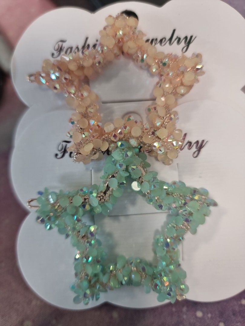 Starry Hair clip, Women's Fashion, Watches & Accessories, Hair ...