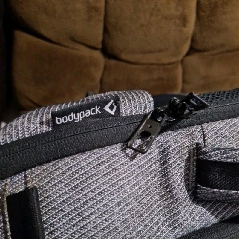 TAS BODYPACK SIMPLIFIED 0.4 ORIGINAL, Fesyen Pria, Tas & Dompet ...
