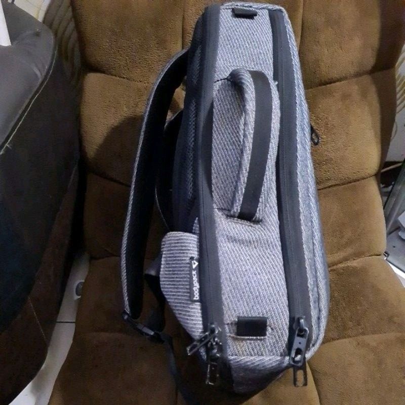 TAS BODYPACK SIMPLIFIED 0.4 ORIGINAL, Fesyen Pria, Tas & Dompet ...