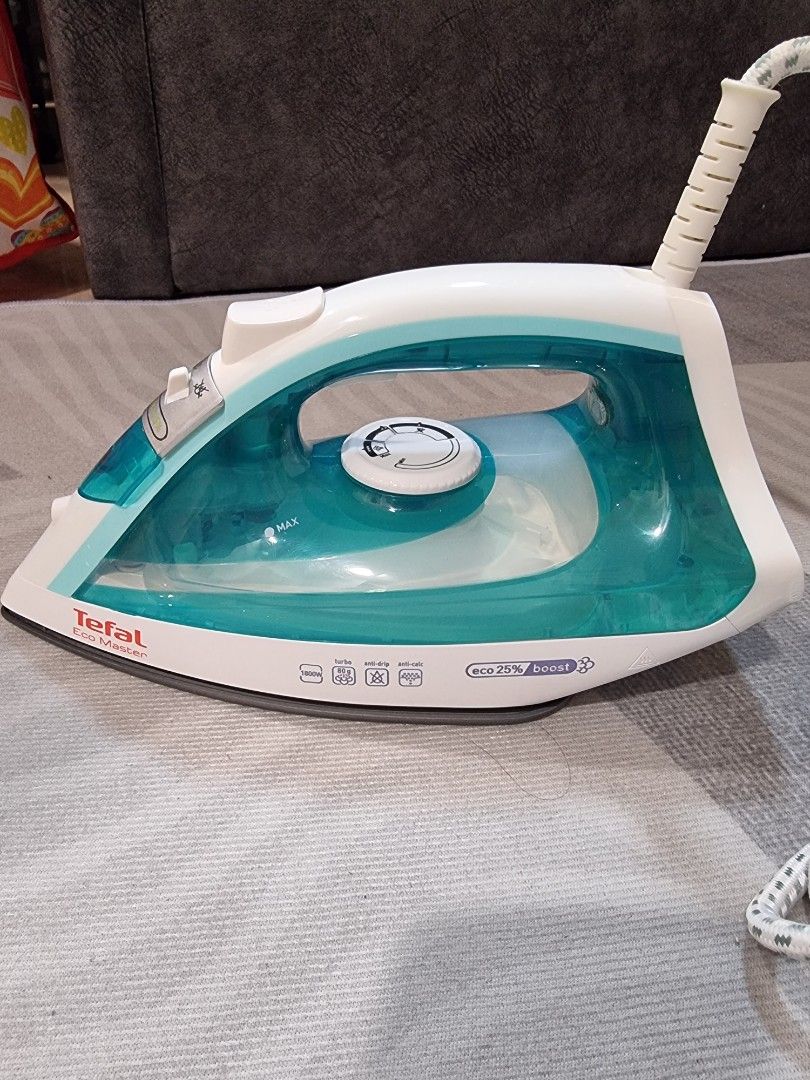 Tefal Eco Master Steam Iron FV1721, TV & Home Appliances, Irons ...