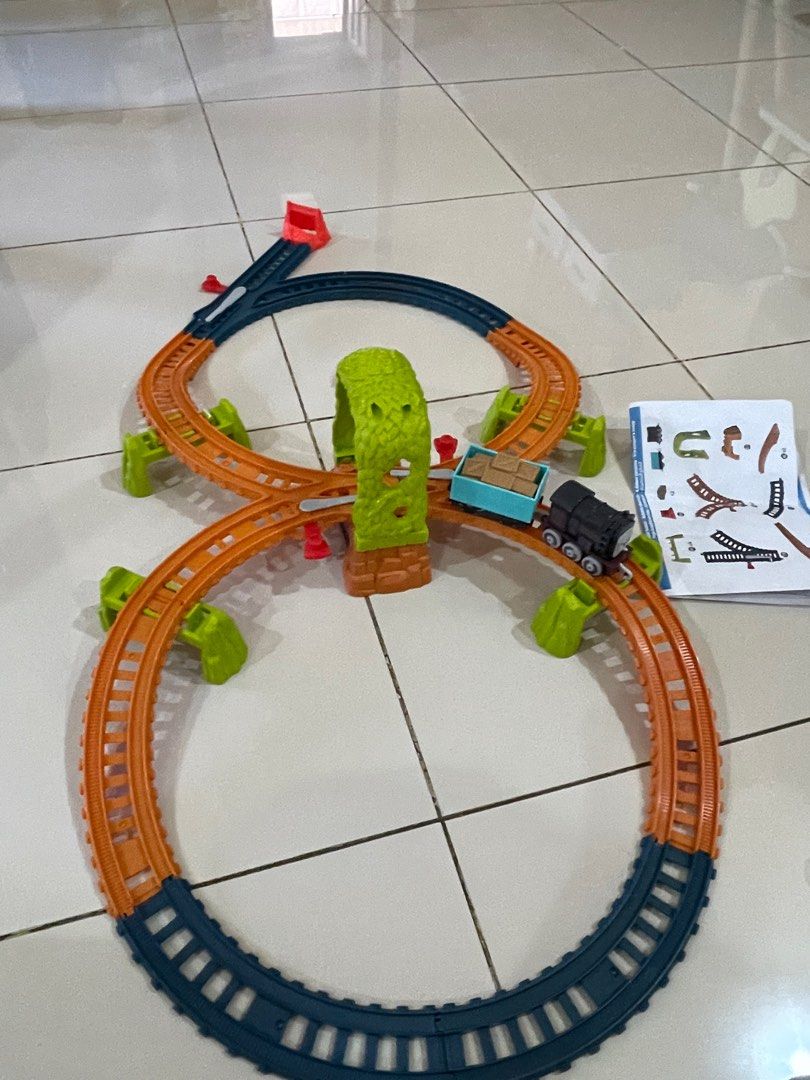 Thomas All Engines Go- Diesel’s Super Loop Adventure, Hobbies & Toys ...