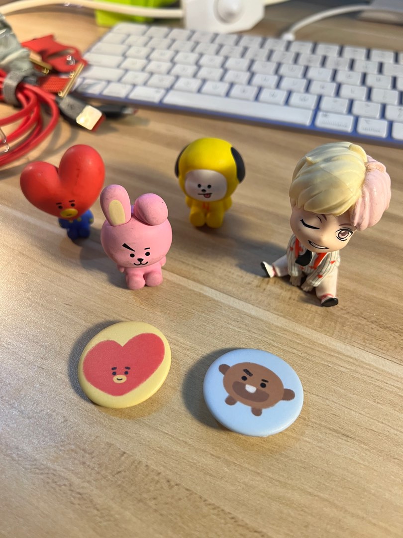 Tiny Tan V and BT21 Figure Bundle, Hobbies & Toys, Toys & Games on ...