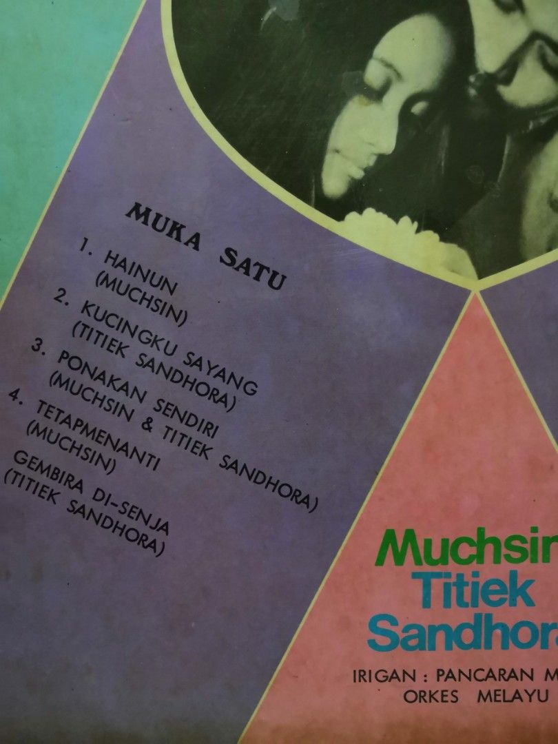 Titik Sandhora & Muchsin - Hainun LP - vintage original FMI Records 1975, Hobbies & Toys, Music ...