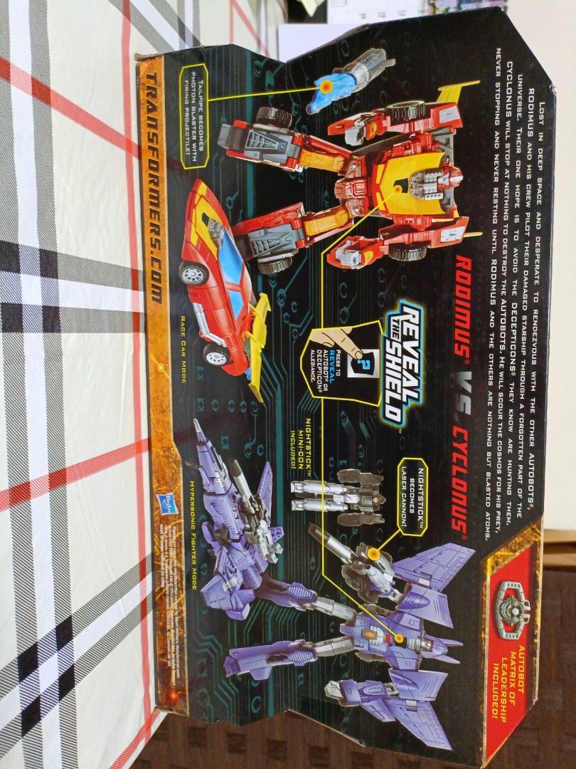 Transformers Rodimus Prime Cyclonus Reveal the shield, Hobbies & Toys ...
