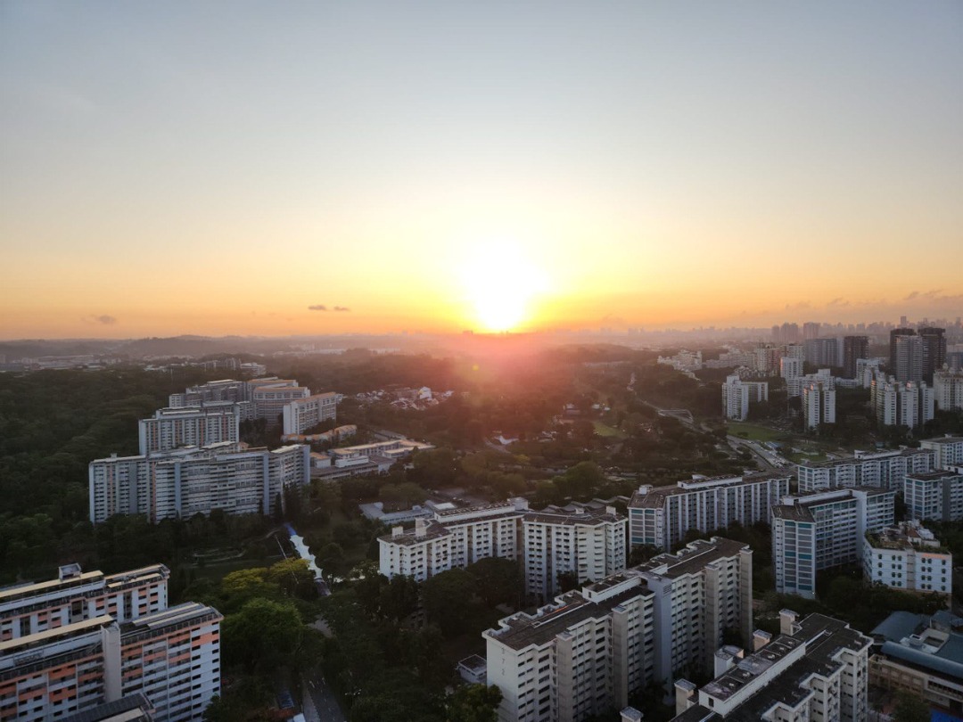 ~~TRIVELIS~~ Rarely available TOP floor unit! Clementi DBSS 4RM flat ...