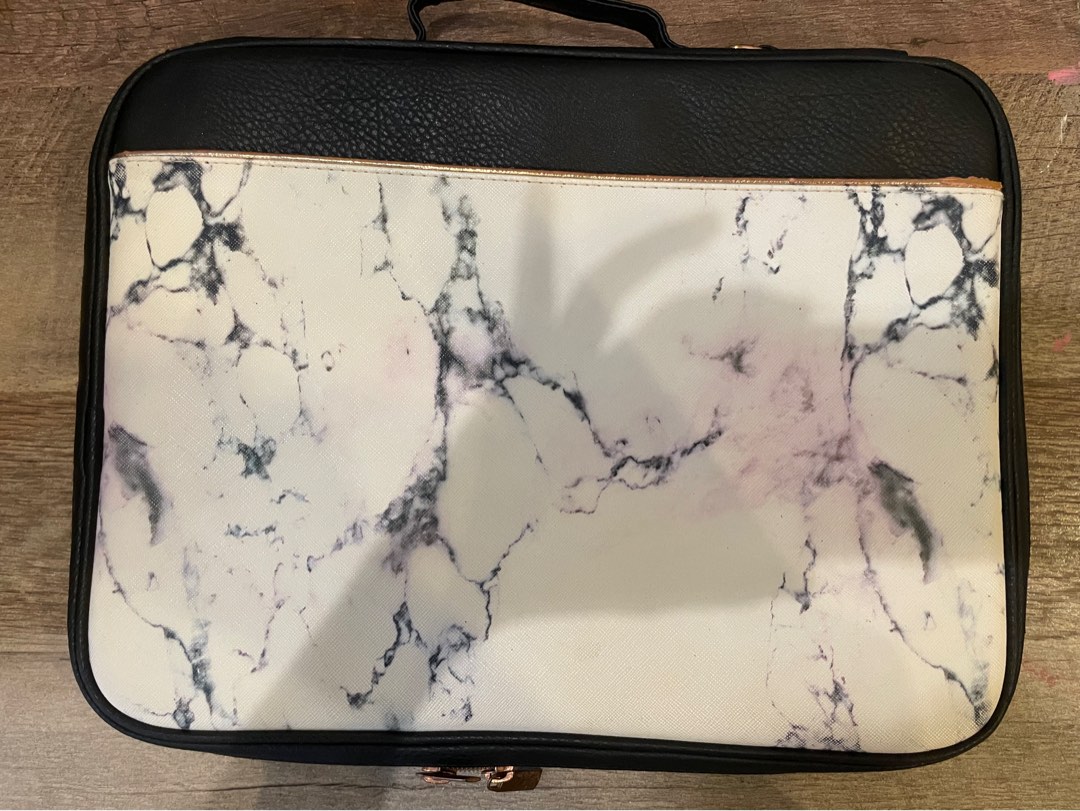 Typo Laptop Bag, Mobile Phones & Gadgets, Mobile & Gadget Accessories ...