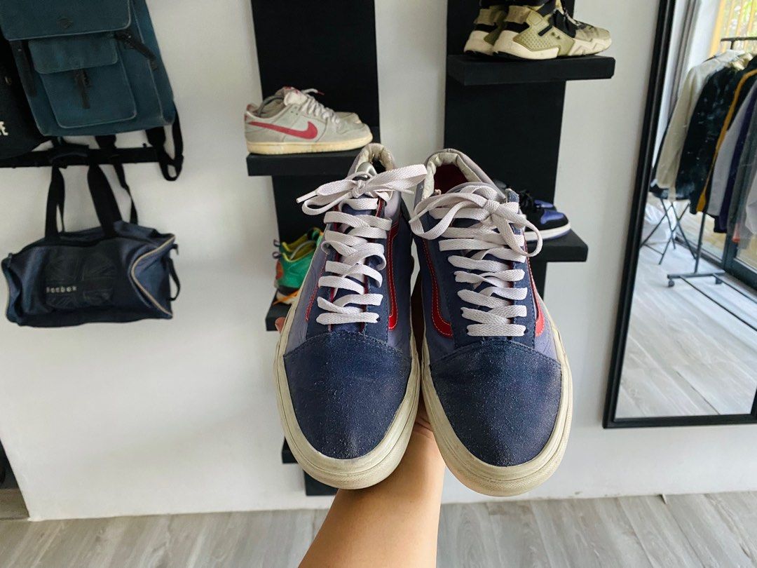 Vans Old Skool, Fesyen Pria, Sepatu , Sneakers di Carousell