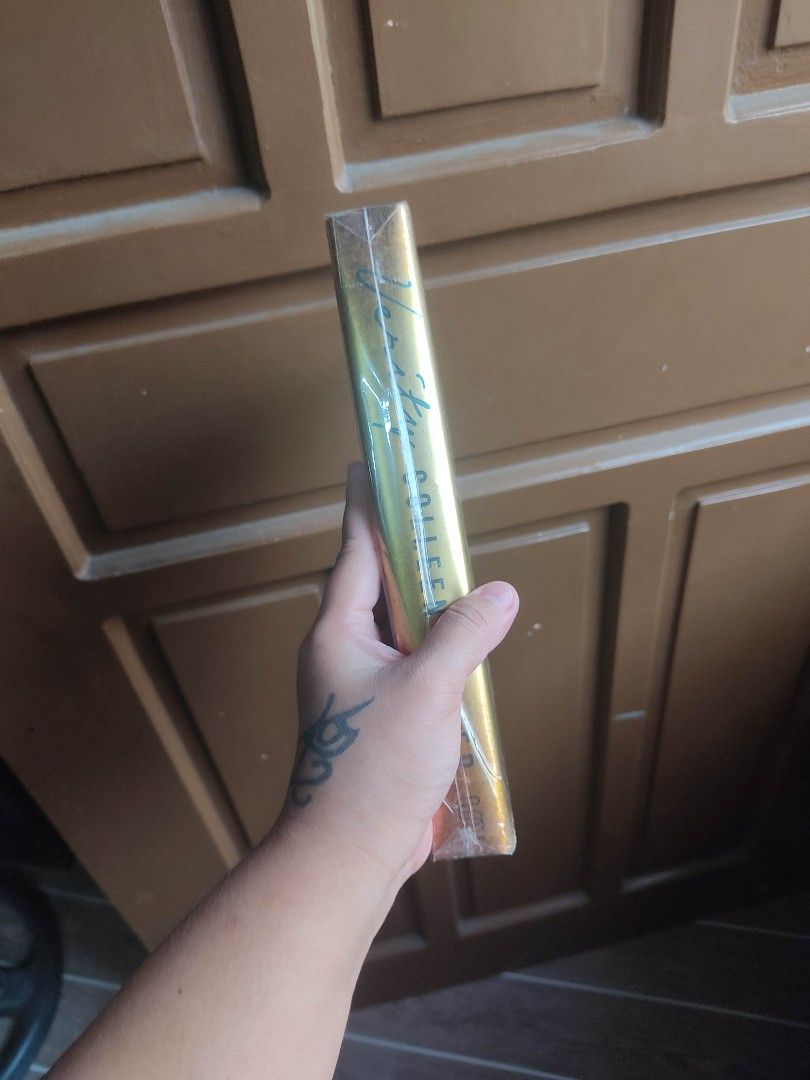 VERITY COLLECTORS EDITION BY COLLEEN HOOVER, Hobbies & Toys, Books ...