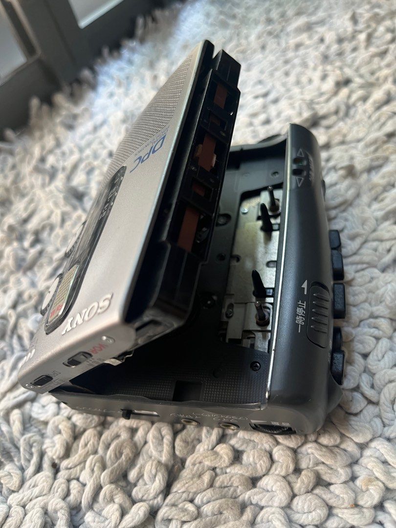 Vintage Walkman Sony, Audio, Portable Music Players on Carousell