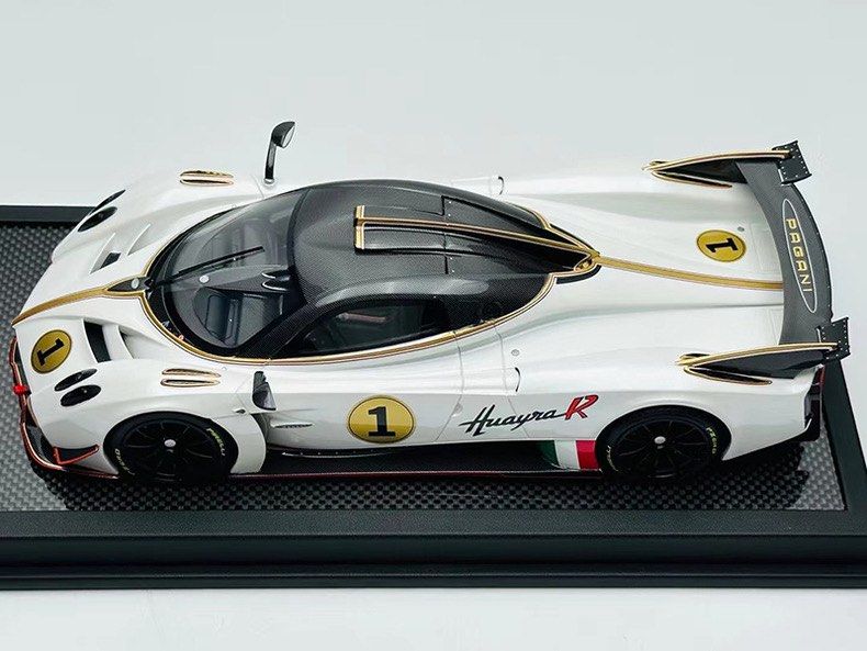1/18 VIP Model Pagani Huayra R (comes with display case), Hobbies ...