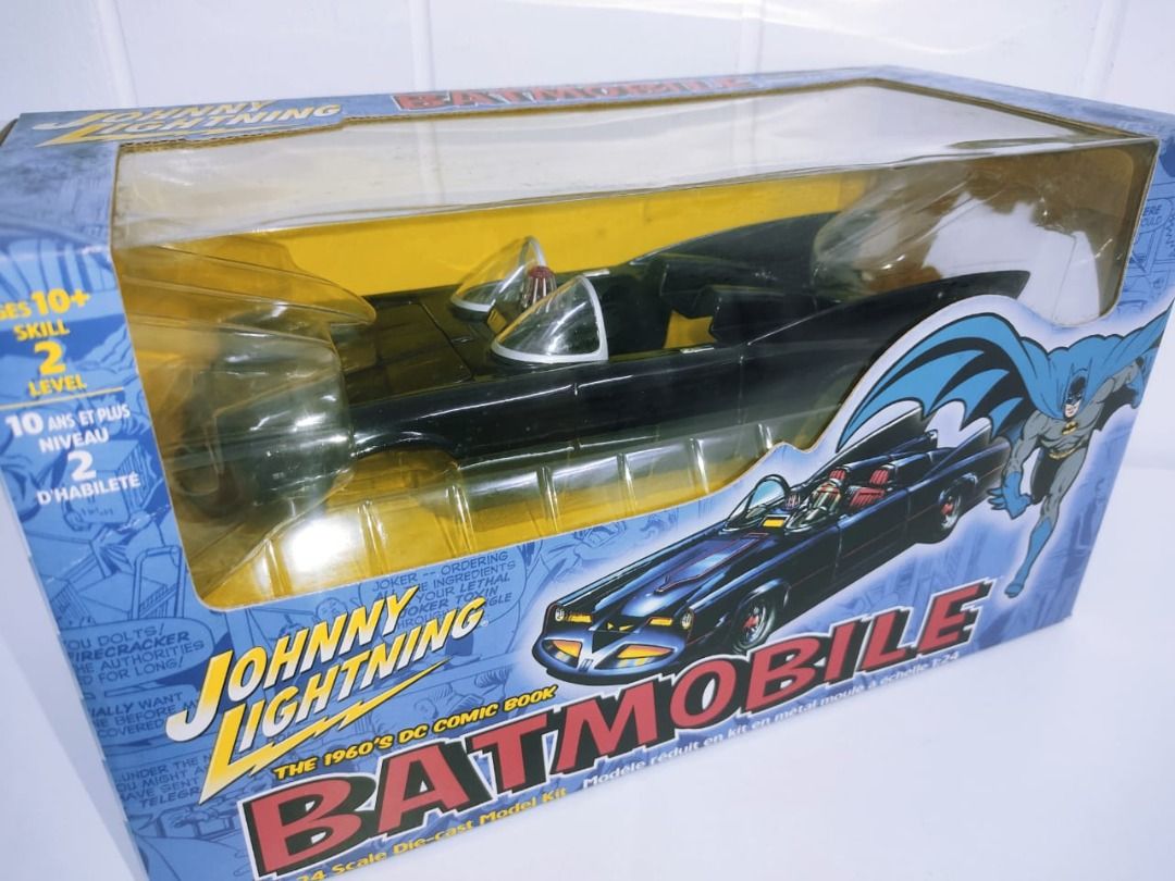 2002 BATMAN 1960s BATMOBILE JOHNNY LIGHTNING 1/24 SCALE DIECAST MODEL ...