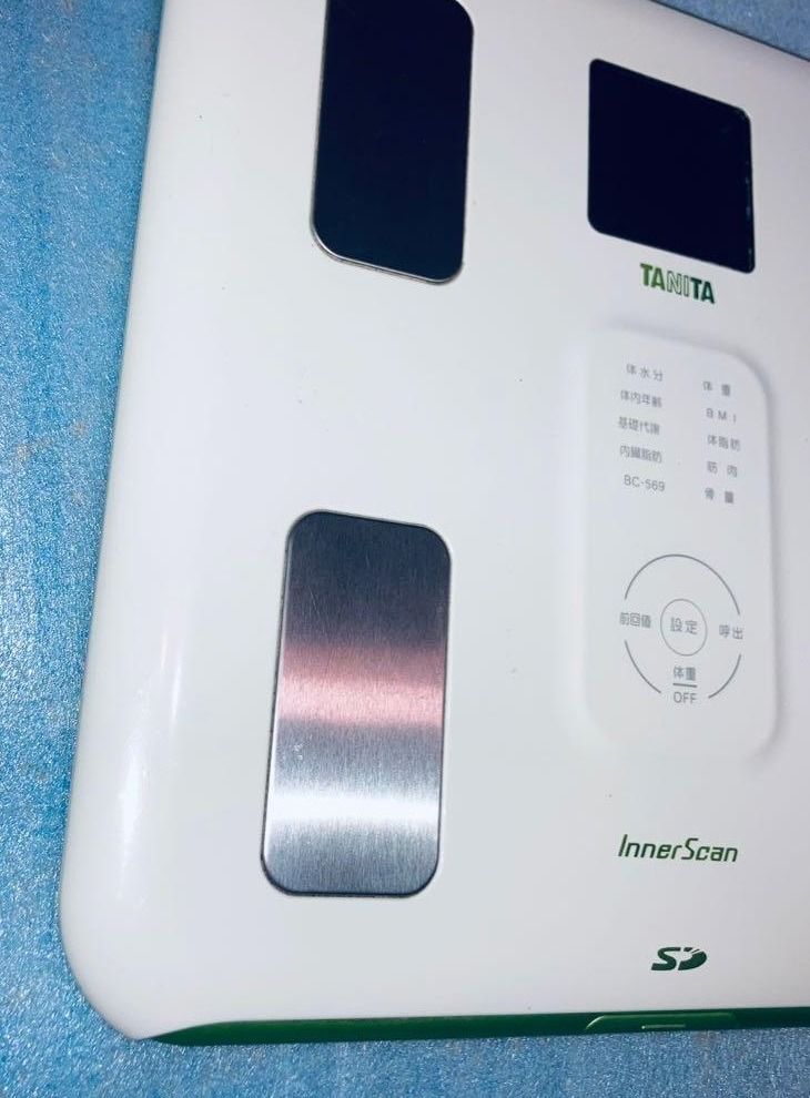 日版 Tanita BC-569 脂肪磅 體脂磅 電子磅 innerscan Body Composition Scale, 運動產品, 其他運動配件 - Carousell