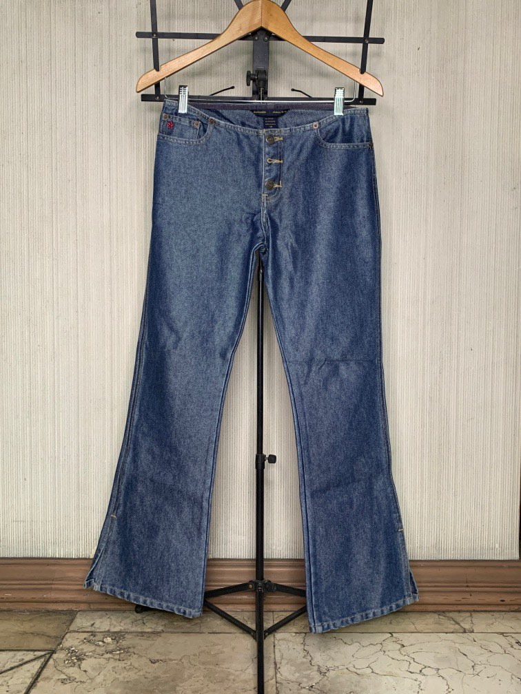 Abercrombie Low-Rise Flares, Women's Fashion, Bottoms, Jeans on Carousell