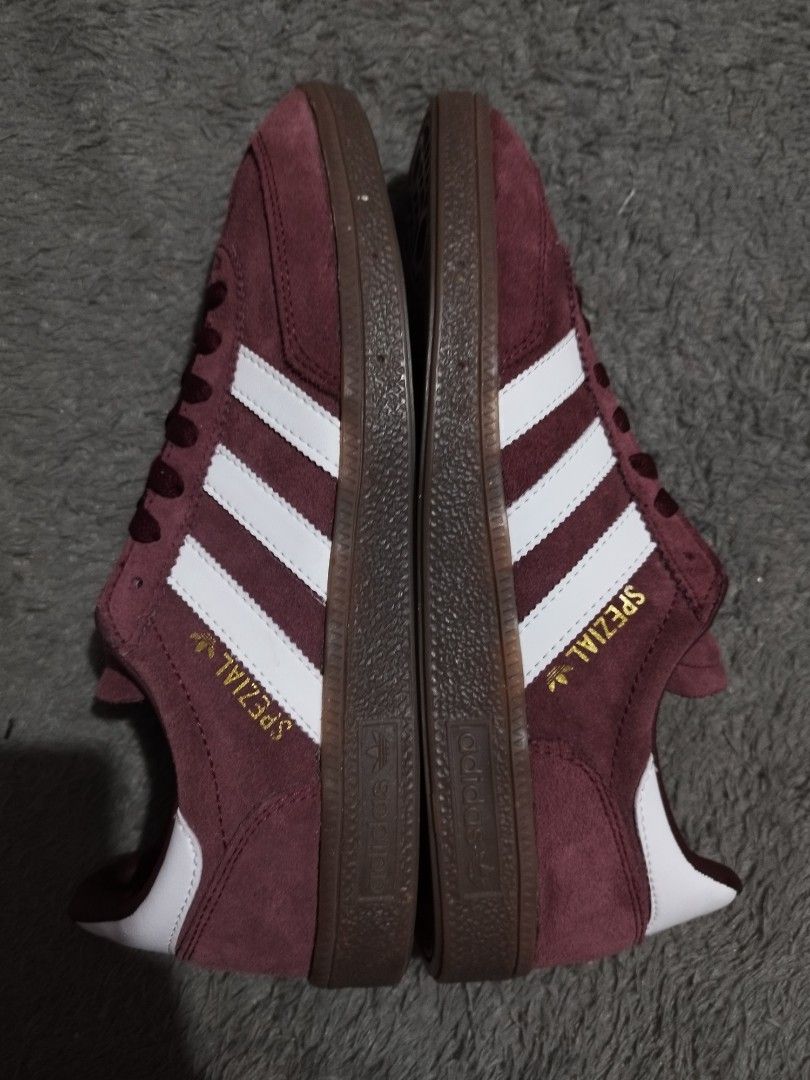 Adidas Spezial Burgundy Size 42 2/3, Fesyen Pria, Sepatu , Sneakers di ...