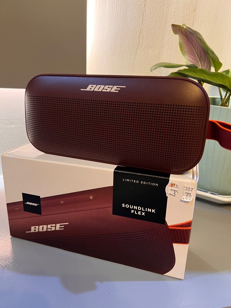 BOSE SOUNDLINK (Carmine Red Limited Edition) on Carousell