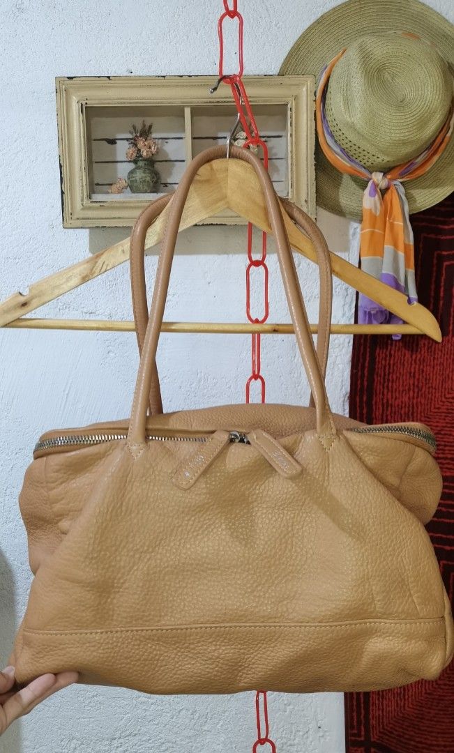 Box type long handle shoulder bag, Women's Fashion, Bags & Wallets ...