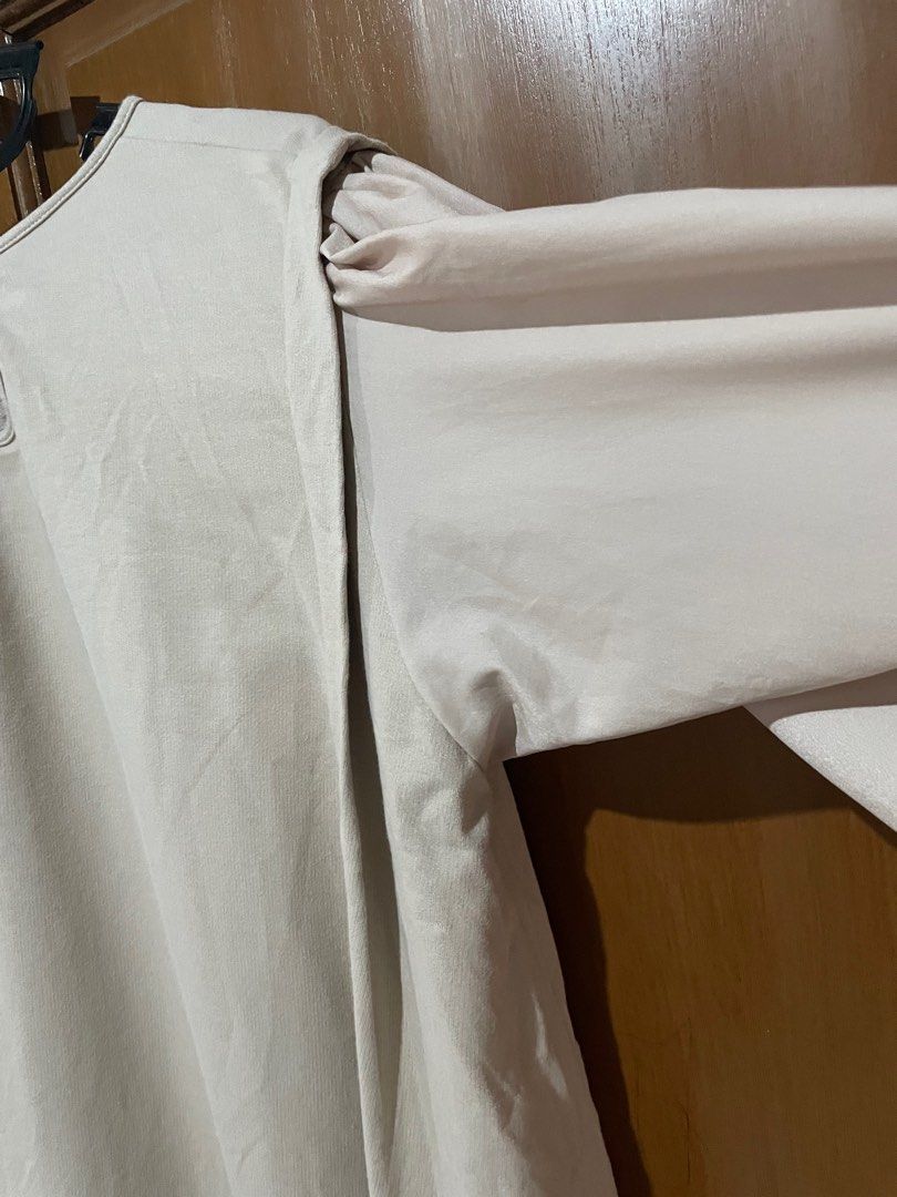 Capsule collection Top by Ria Miranda, Fesyen Wanita, Pakaian Wanita ...