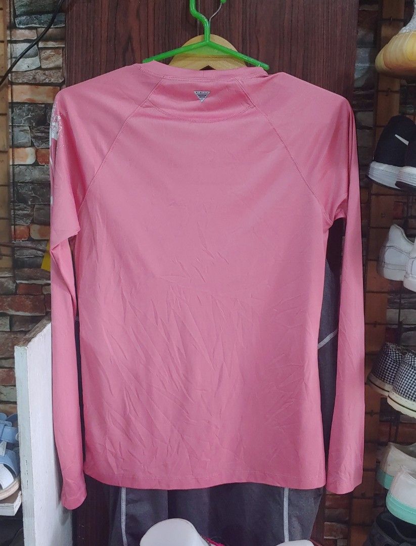 COLUMBIA RASH GUARD on Carousell