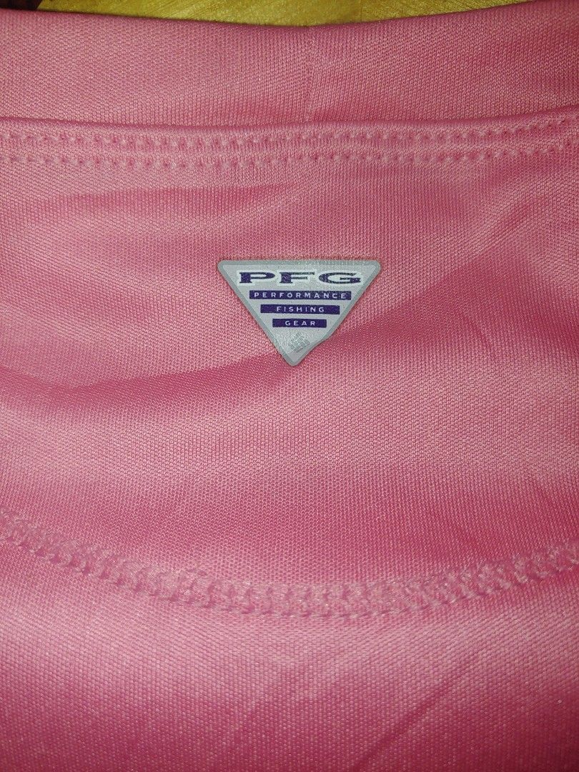 COLUMBIA RASH GUARD on Carousell