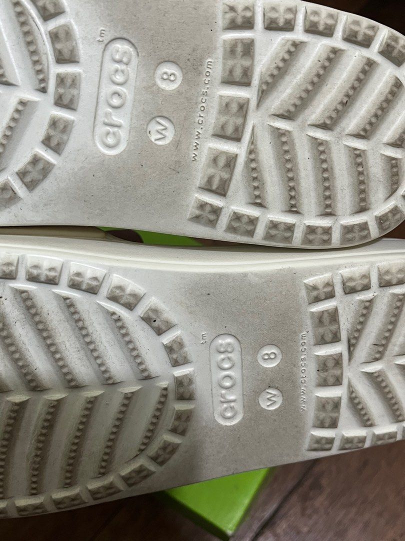 CROCS SLOANE METAL BLOOMS SLIDES, Women's Fashion, Footwear, Flats ...
