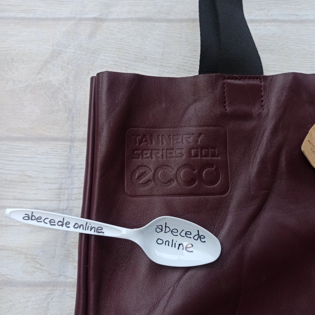 Ecco tannery series 001 leather tote bag on Carousell