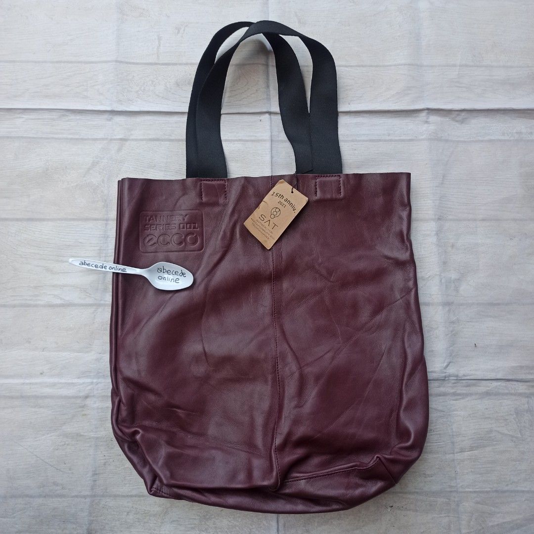 Ecco tannery series 001 leather tote bag on Carousell