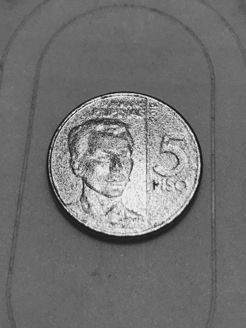 ERROR COIN STRUCK THROUGH GREASE 5 PISO NGC, Hobbies & Toys ...