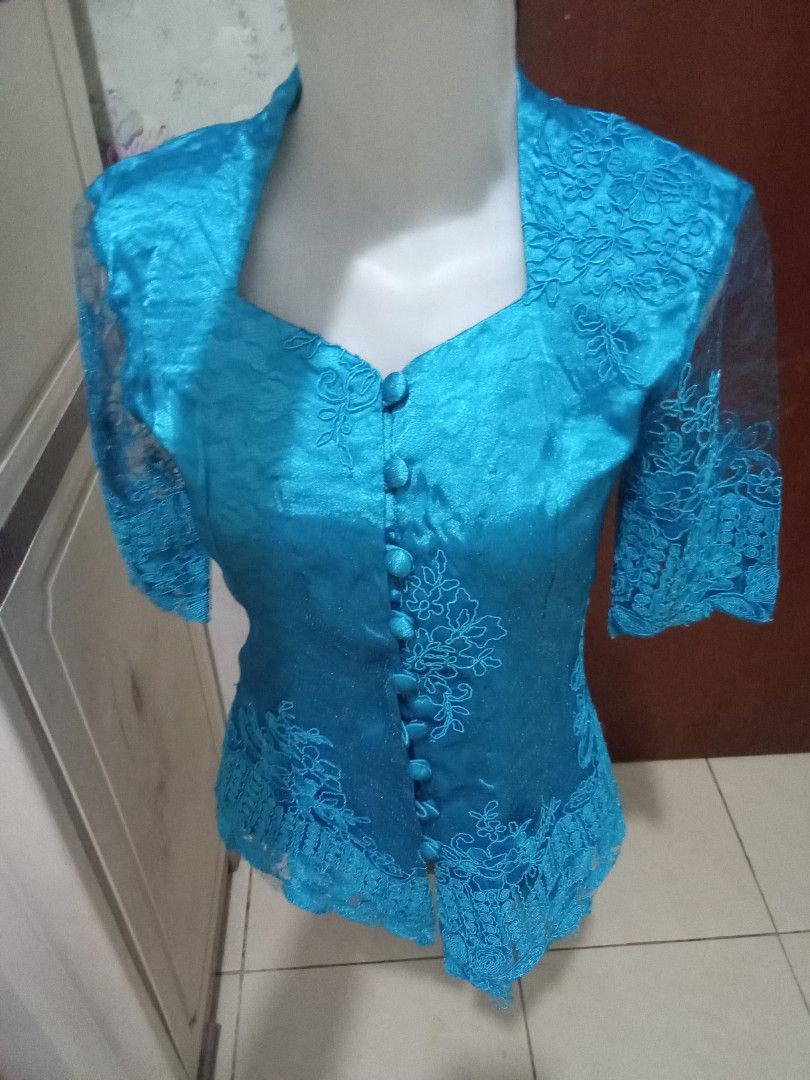 Kebaya biru cantik, Fesyen Wanita, Pakaian Wanita, Atasan di Carousell
