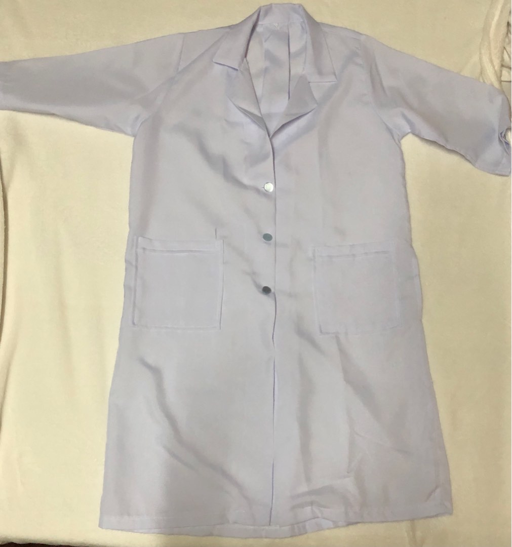 Lab coat/gown for experiments on Carousell