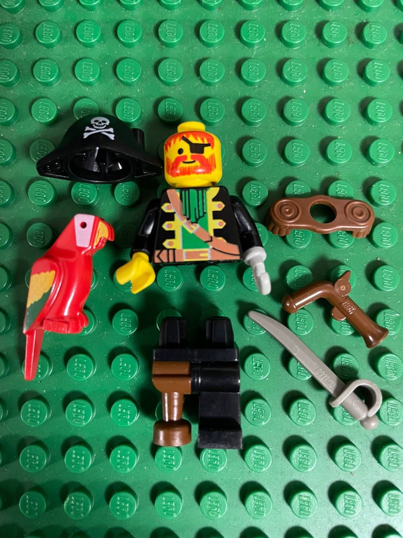 Lego minifigures vintage pirate 1989 captain red beard, Hobbies & Toys ...