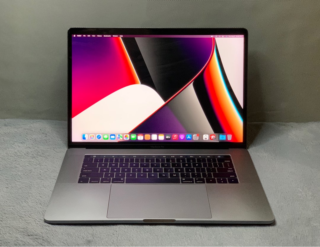 MacBook Pro 2016 16/256 15inch Intel Core i7 Dual graphics AMD Radeon ...