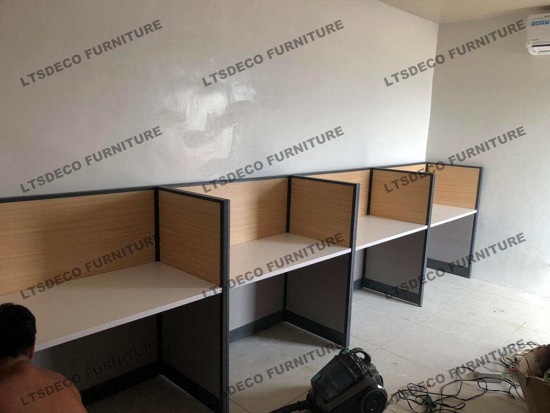MODULAR PARTITION OFFICE FURNITURE AND PARTITION on Carousell