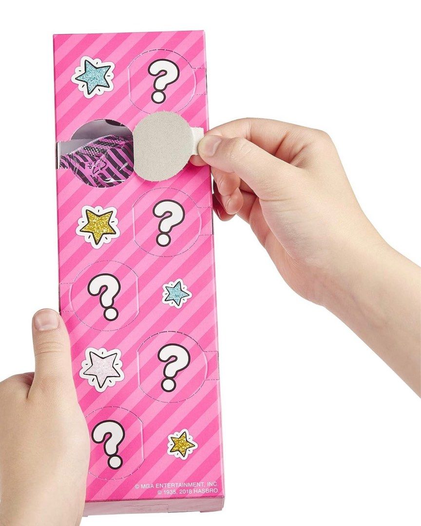 MONOPOLY Game: L.O.L. Surprise! Edition Board Game, Hobbies & Toys ...