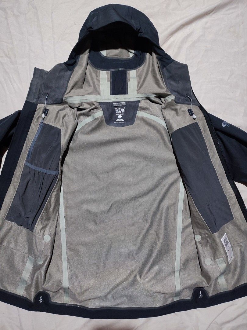 Mountain Hardwear Dry q Elite Rain Jacket, Men's Fashion, Coats ...
